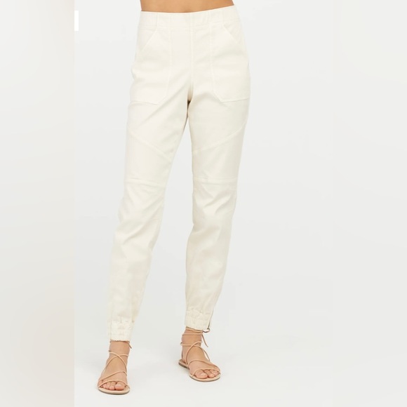 SPANX | Pants & Jumpsuits | Spanx Stretch Twill Cargo High Rise Jogger ...
